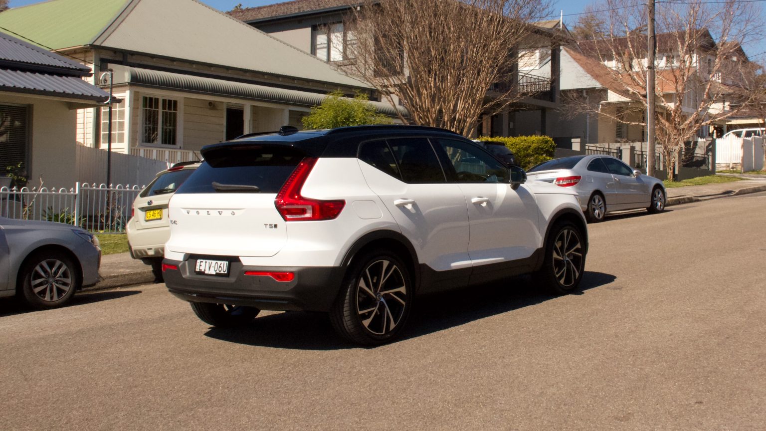 2020 Volvo XC40 T5 R-Design Review: SUVs Don't Get Better | DiscoverAuto