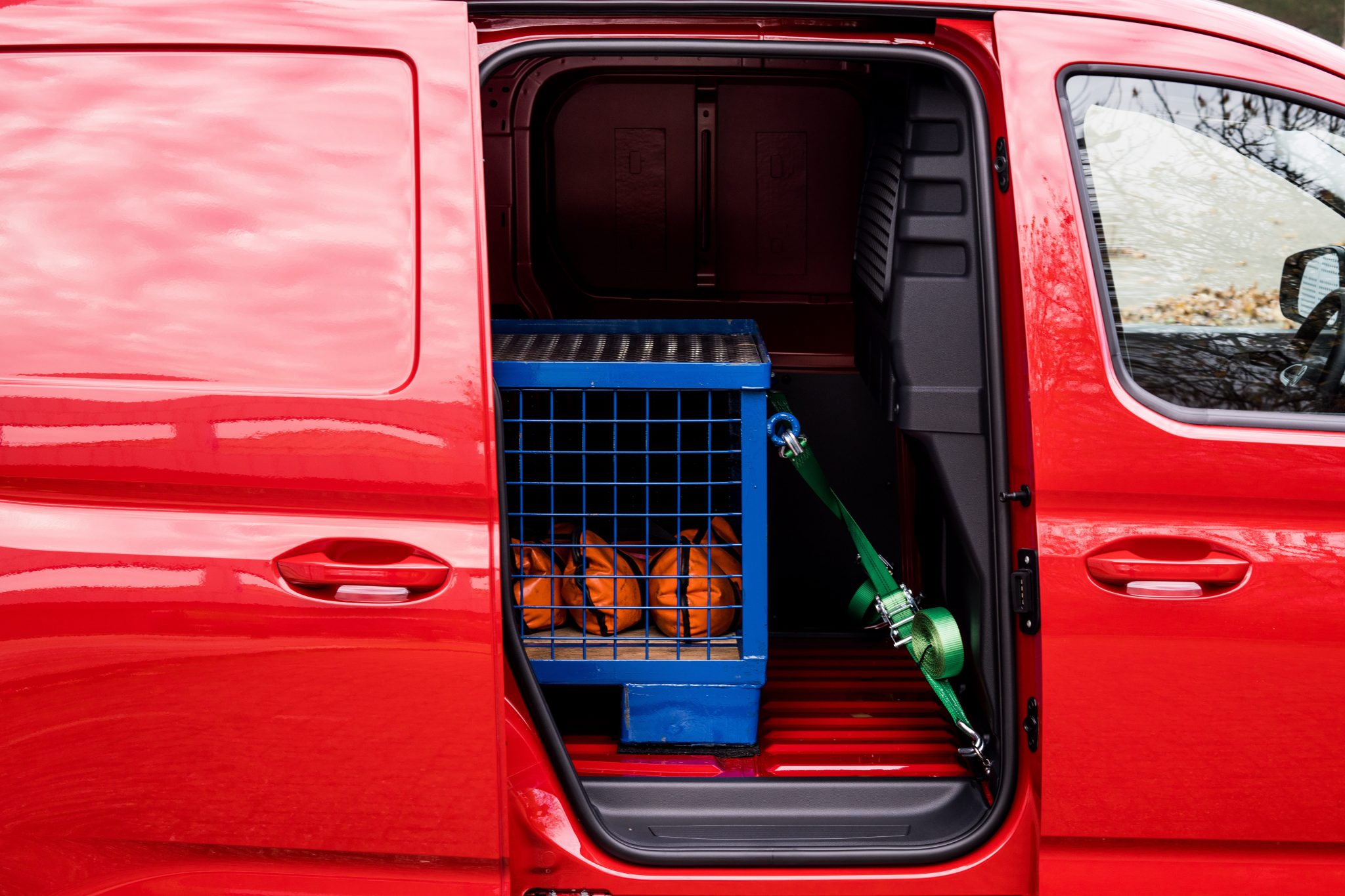 2021 Volkswagen Caddy Revealed, Due First-Half of 2021 | DiscoverAuto