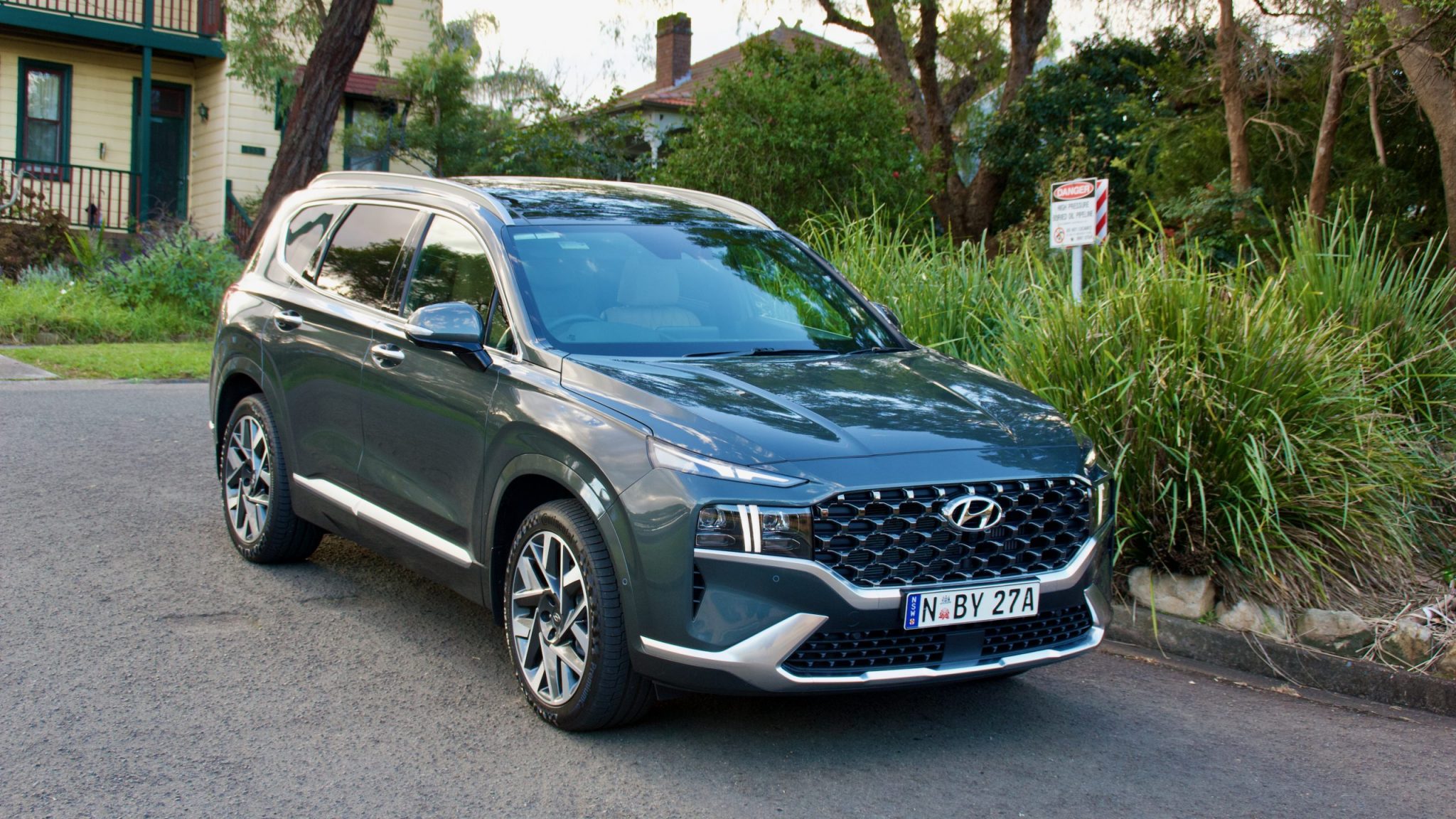 2021 Hyundai Santa Fe Highlander Diesel AWD Review | DiscoverAuto