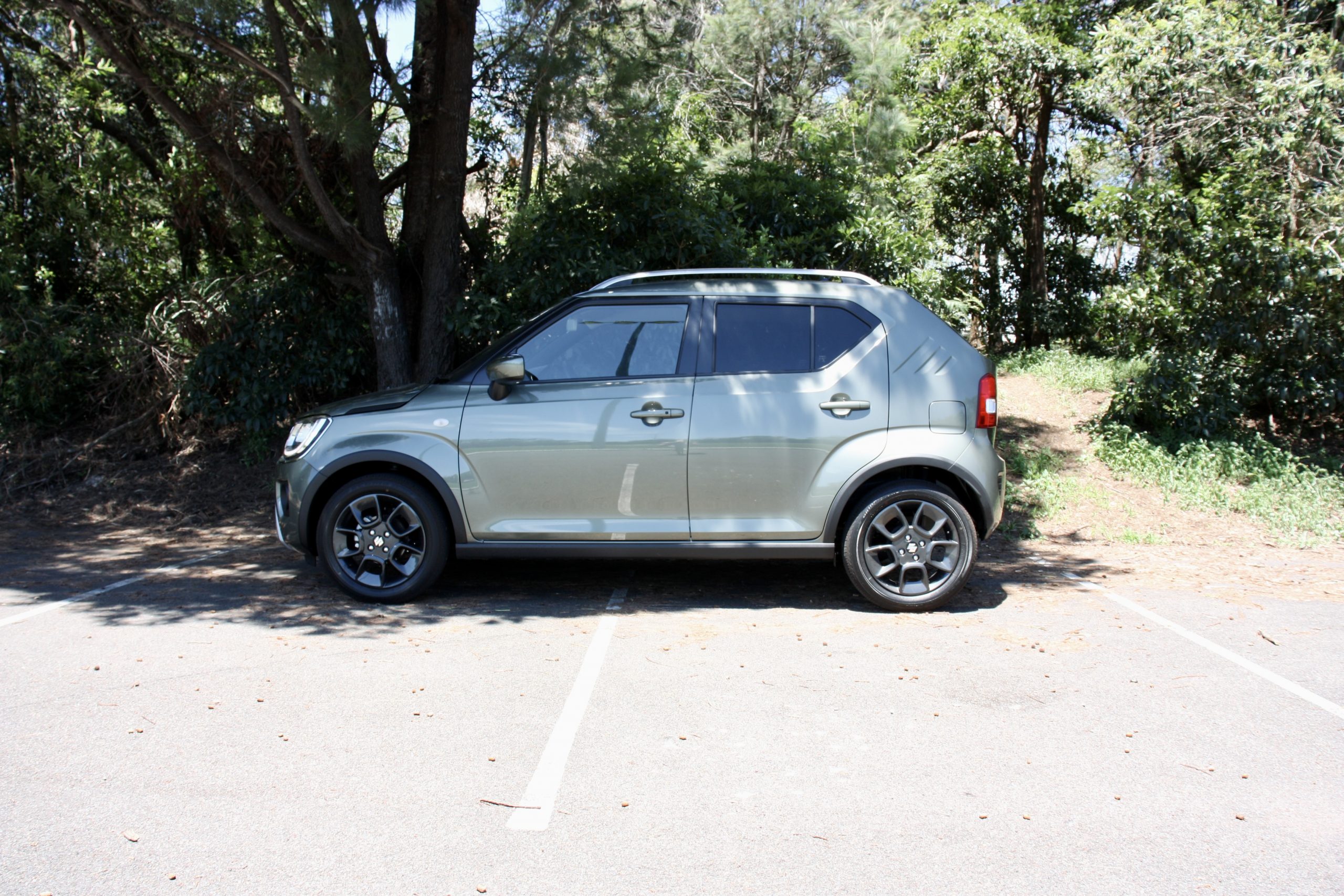 2021 Suzuki Ignis GLX Review: Featherweight SUV or Hatchback?
