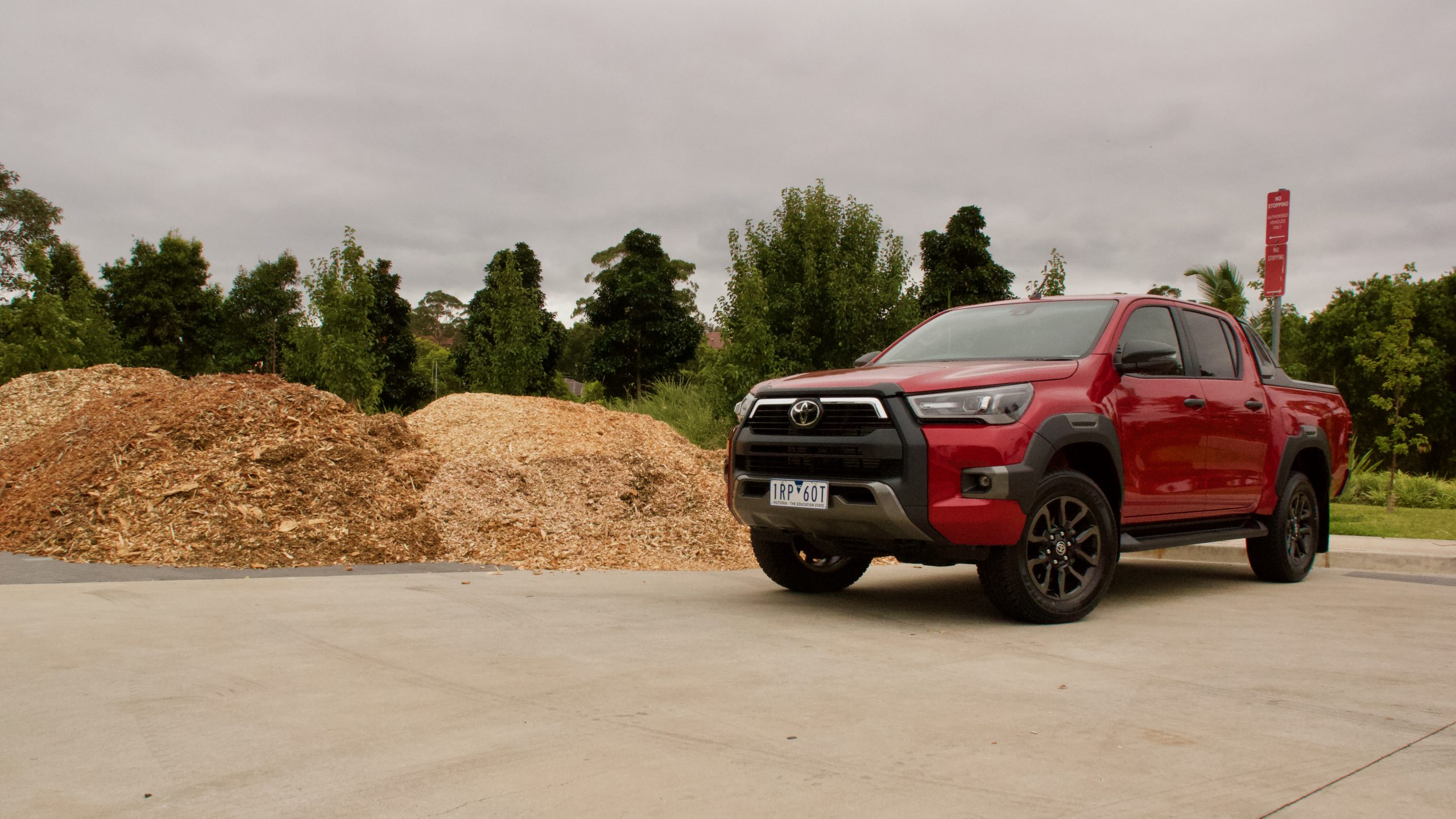 2021 Toyota HiLux Rogue Review | DiscoverAuto