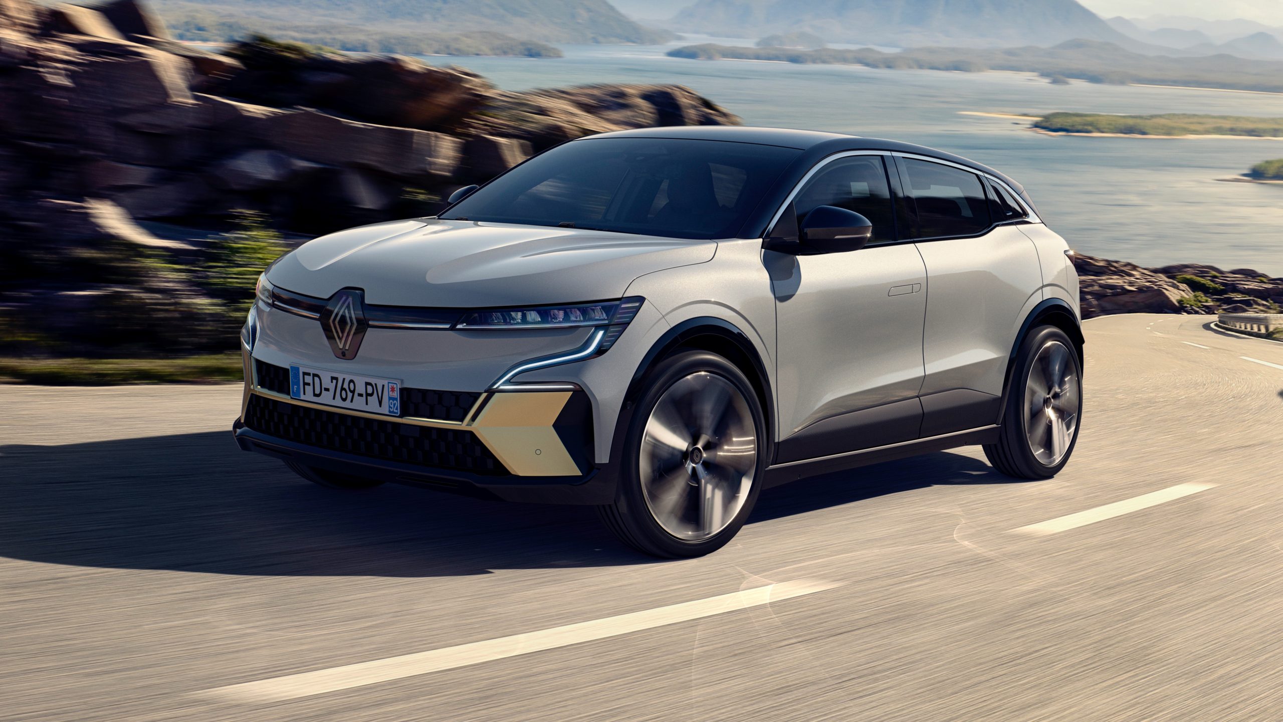 2022 Renault Megane E-Tech Electric SUV Revealed | DiscoverAuto