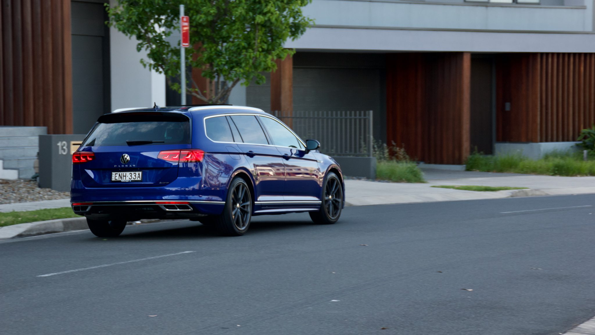 2021 Volkswagen Passat 206TSI R-Line Review | DiscoverAuto