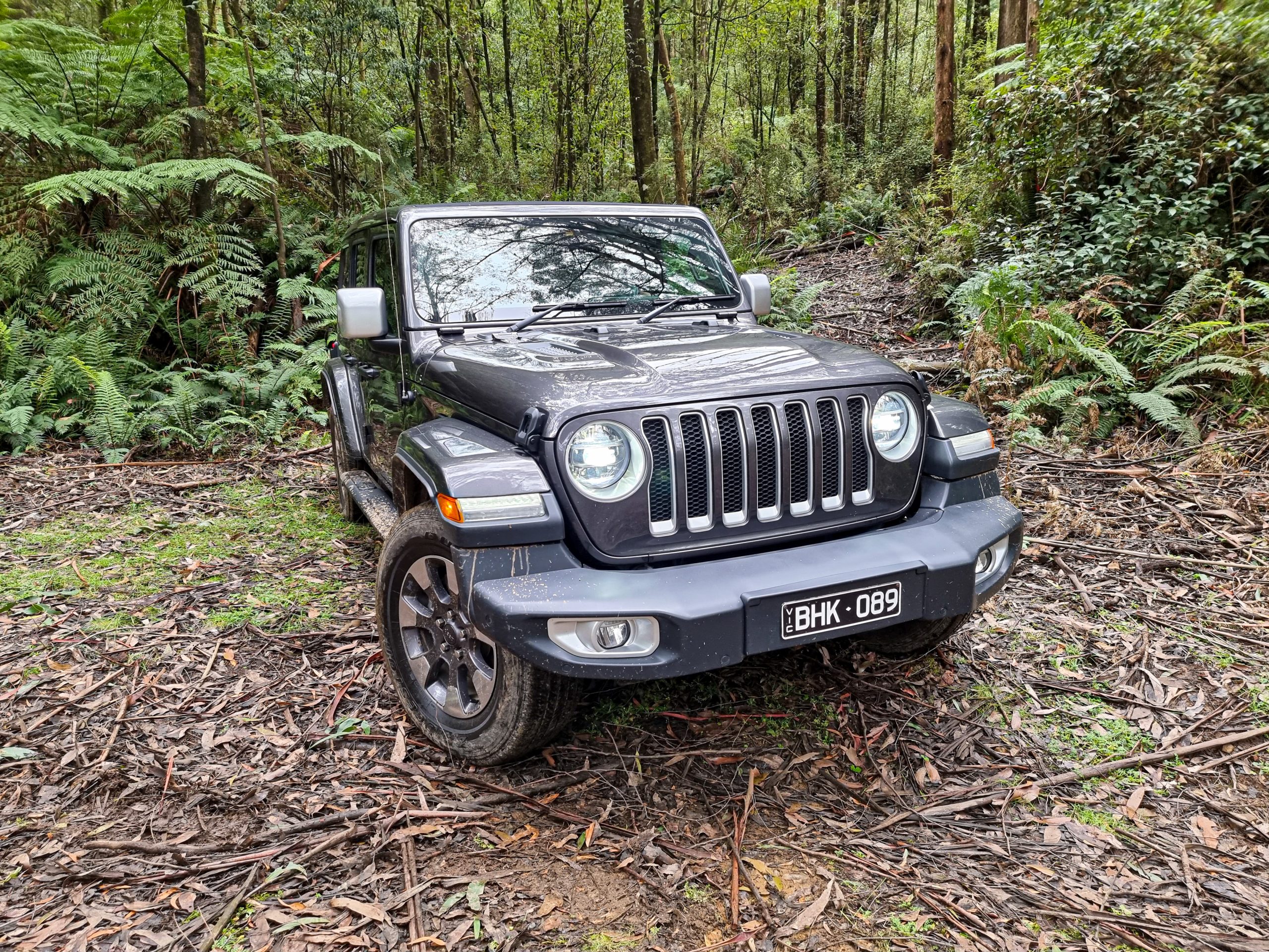 2021 Jeep Wrangler Overland Unlimited Off-Road Review | DiscoverAuto