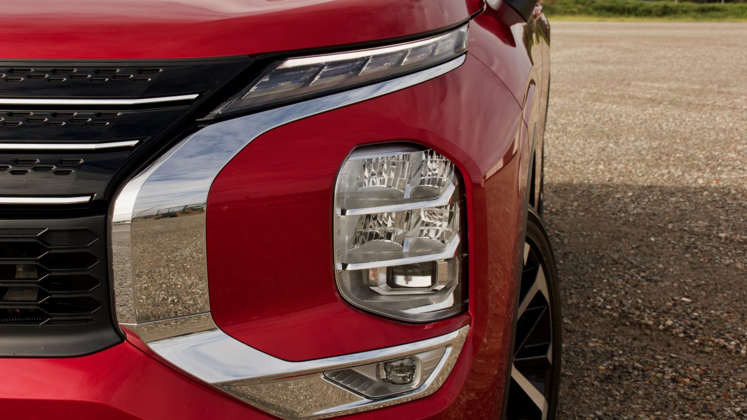 2022 Mitsubishi Outlander Exceed Review | DiscoverAuto