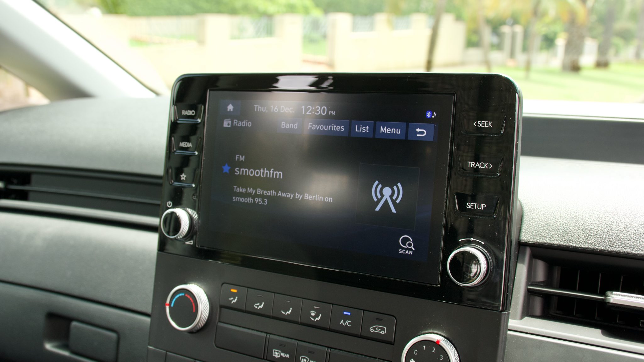 2022 Hyundai Staria Load Van 2.2L Diesel Review | DiscoverAuto