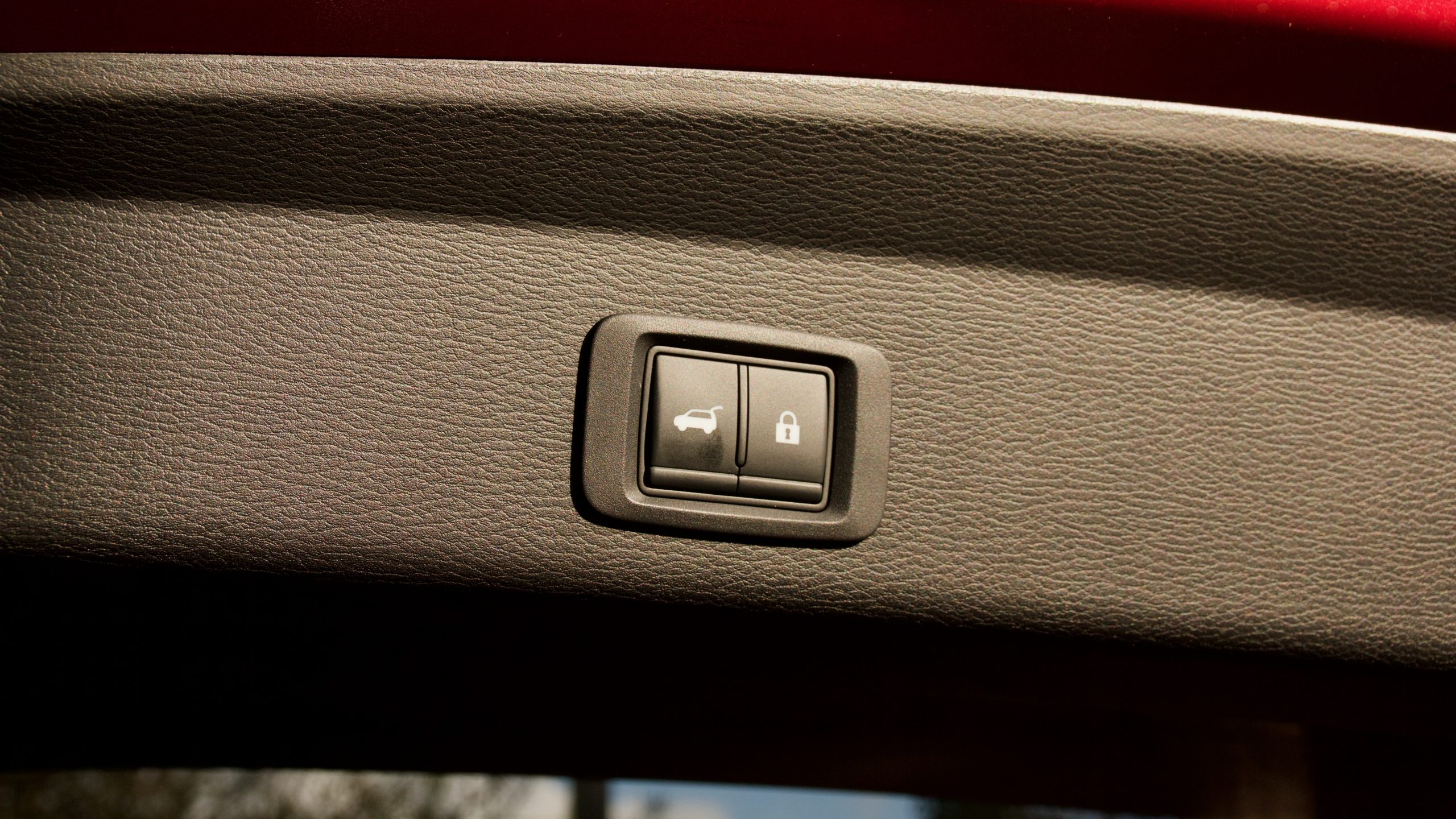 2022 Subaru Forester vs 2022 Mitsubishi Outlander | DiscoverAuto