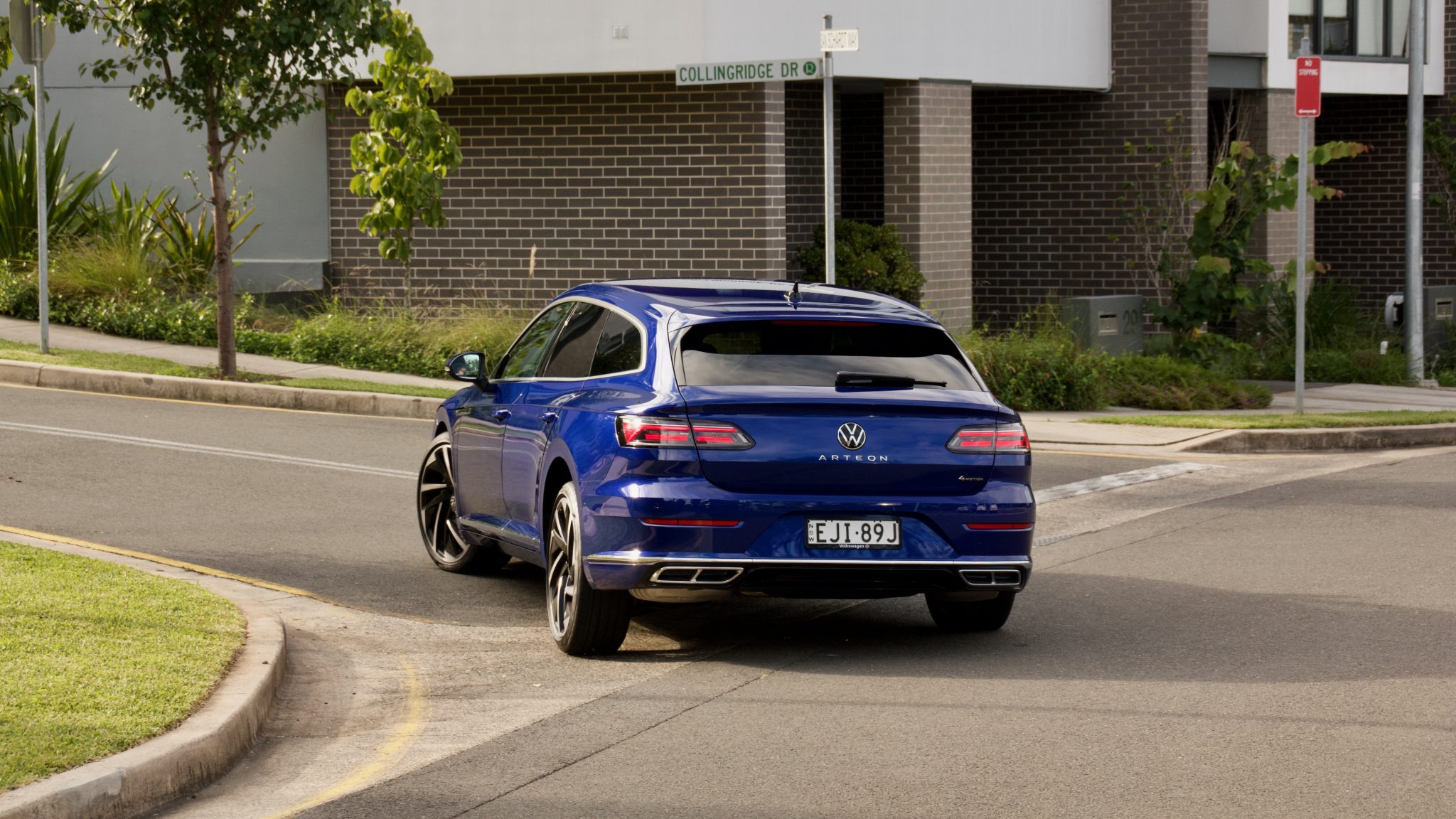 Shooting Brake Comparo: VW Arteon v Genesis G70 | DiscoverAuto