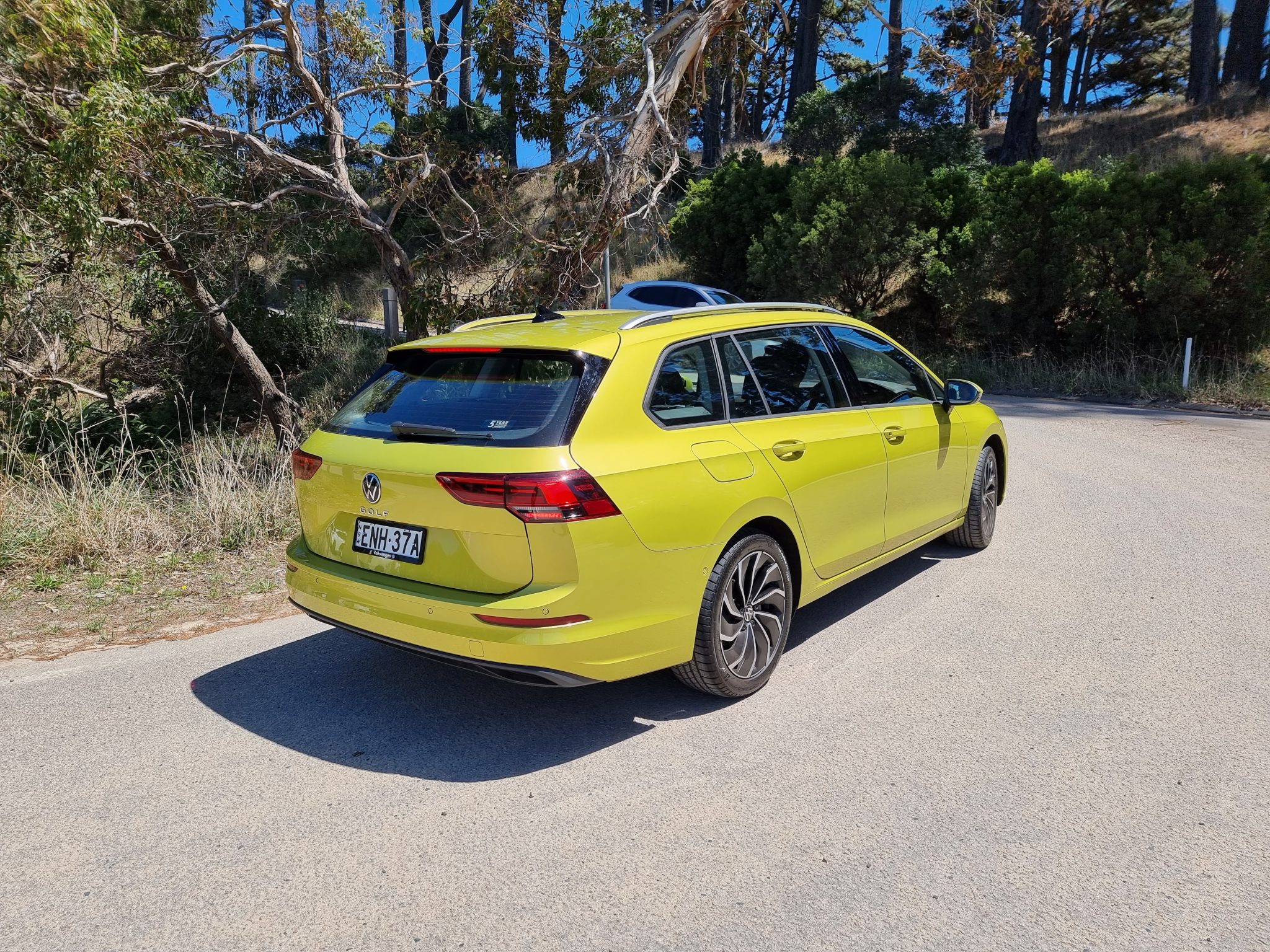 2022 Volkswagen Golf 110TSI Life Wagon Review | DiscoverAuto