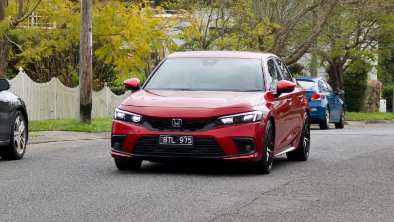 2022 Honda Civic VTi-LX 1.5L Turbo Review | DiscoverAuto