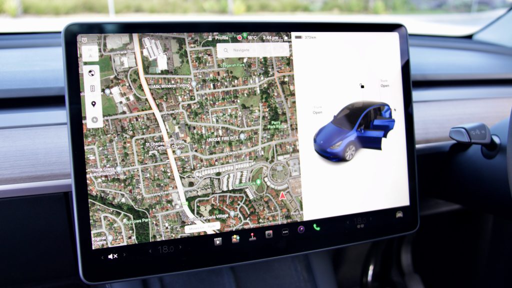 2022 Tesla Model Y Rear-Wheel Drive Review | DiscoverAuto