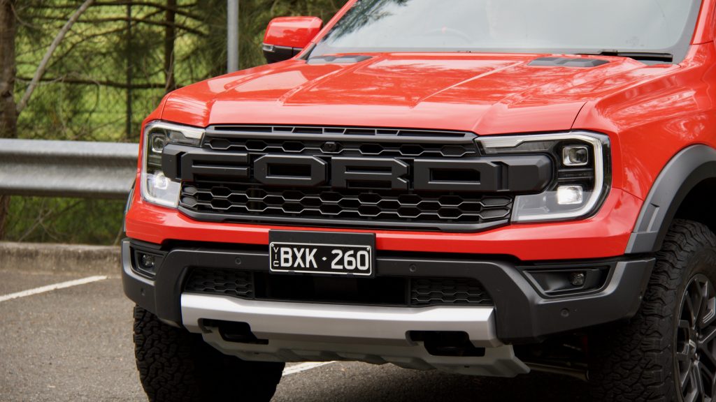 2022 Ford Ranger Raptor Twin-Turbo V6 4x4 Review | DiscoverAuto