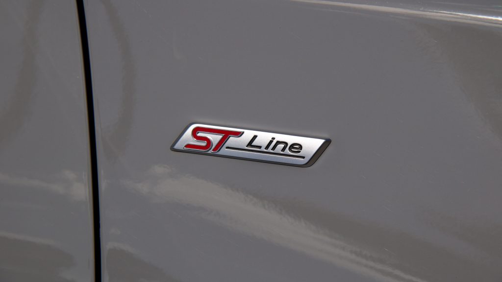 2022 Ford Puma ST-Line V 1.0L EcoBoost Review | DiscoverAuto