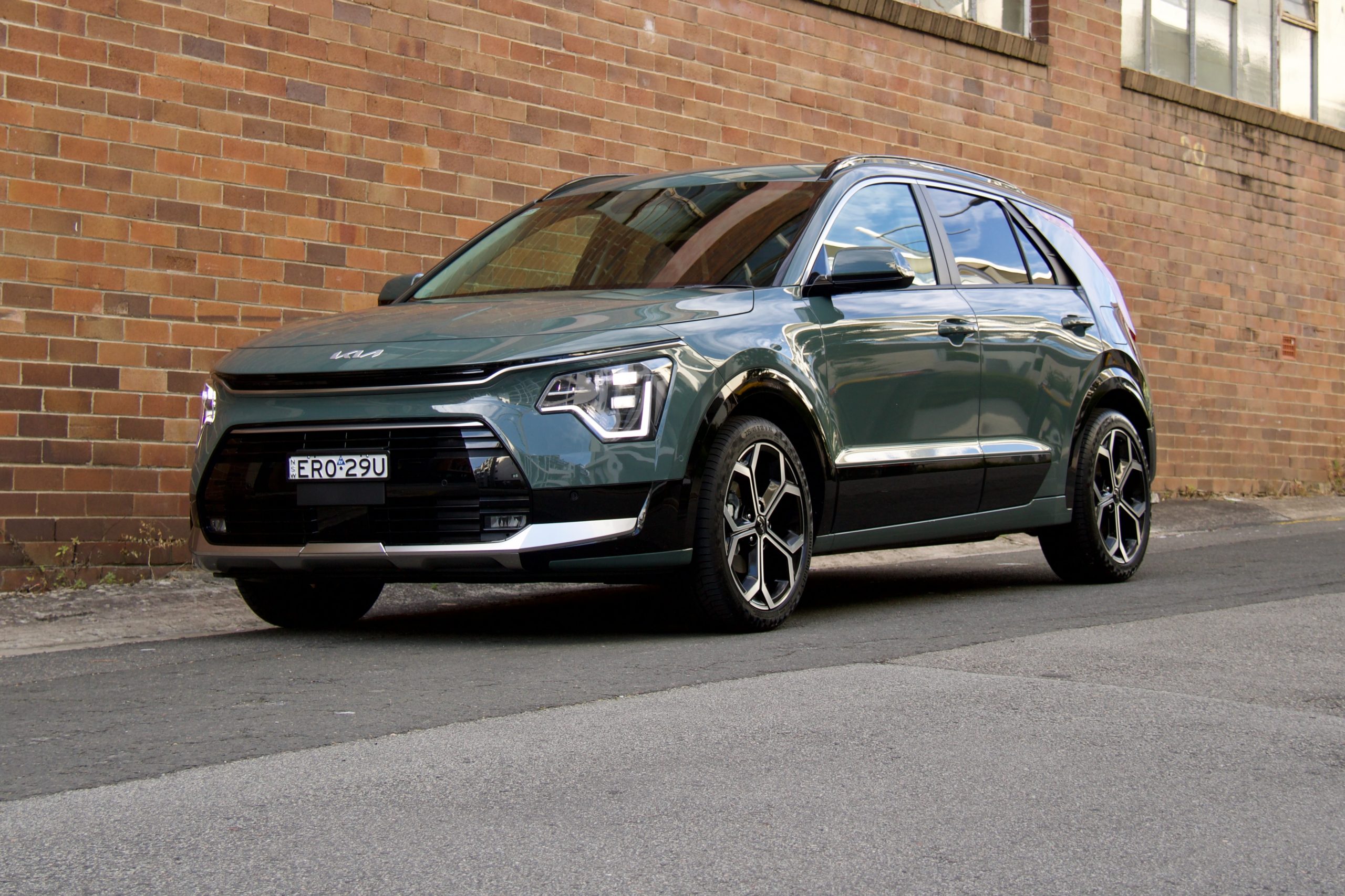 2022 Kia Niro Hybrid GT-Line Review | DiscoverAuto