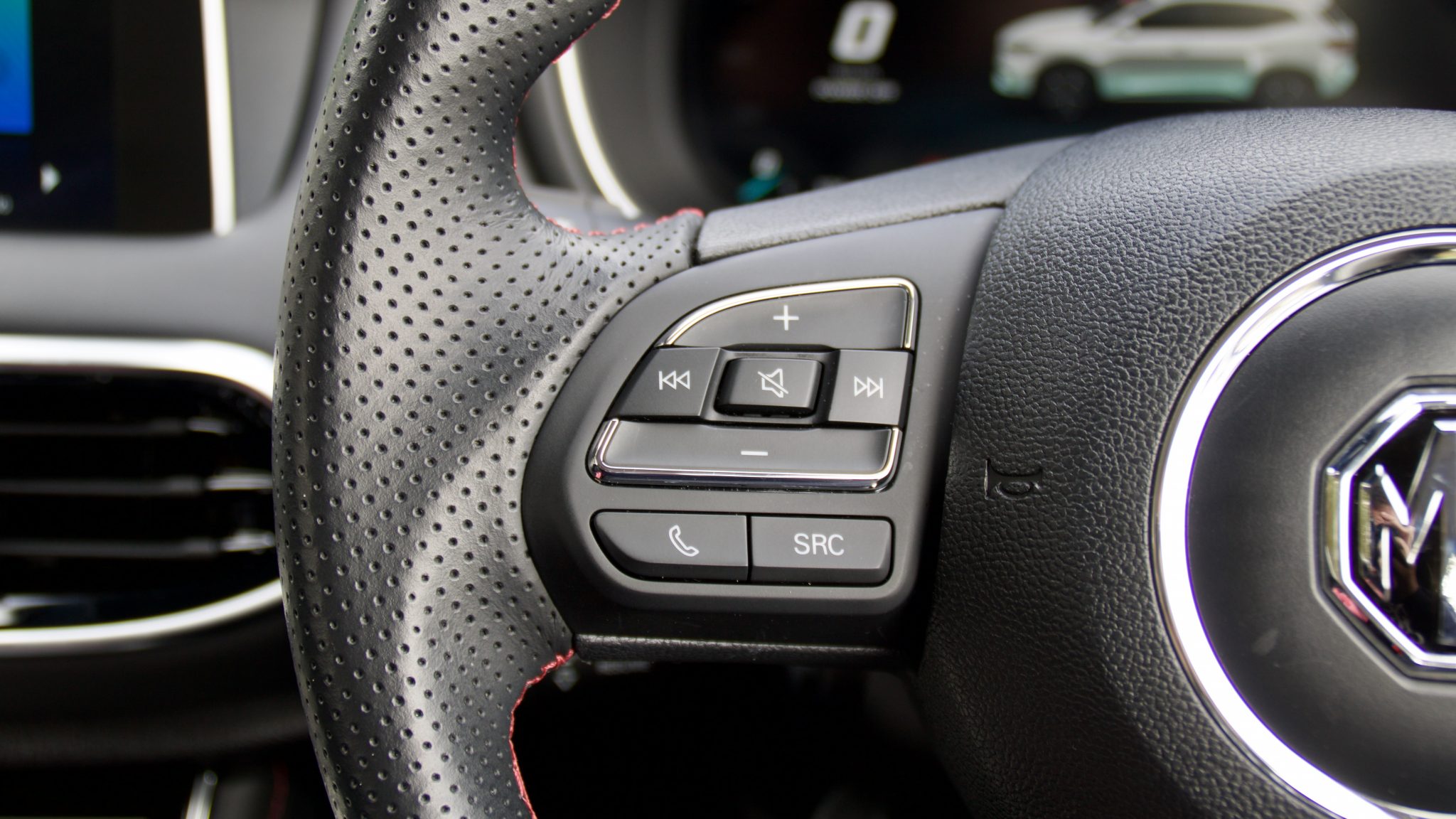 2022 MG HS Plus EV Excite Review | DiscoverAuto