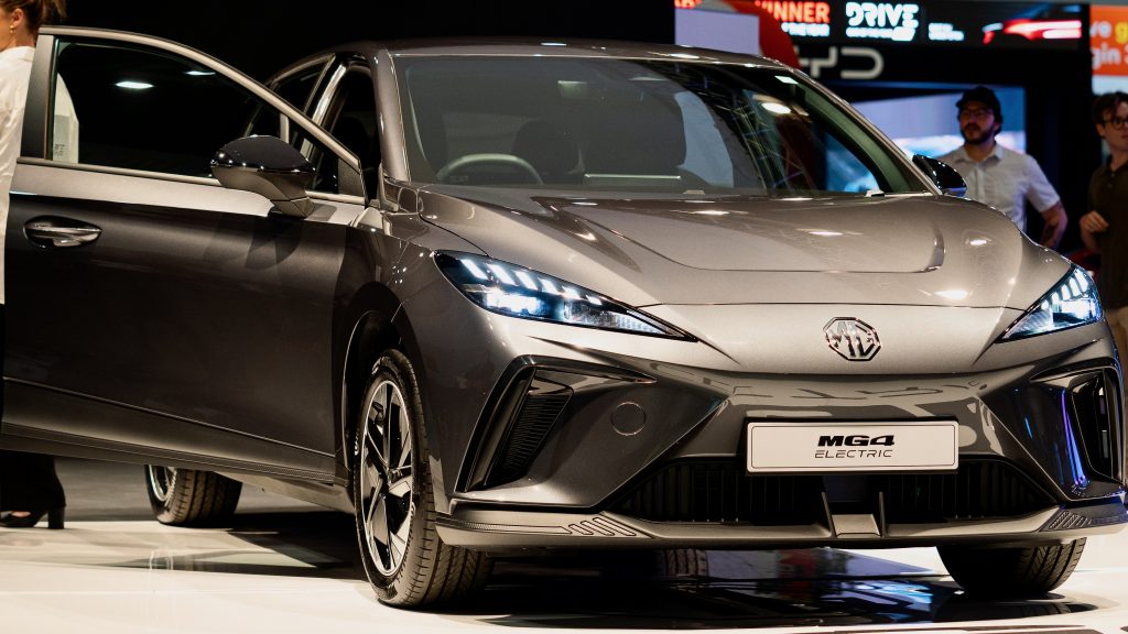 2023 MG4 Debuts at FullyCharged Live EV Show | DiscoverAuto