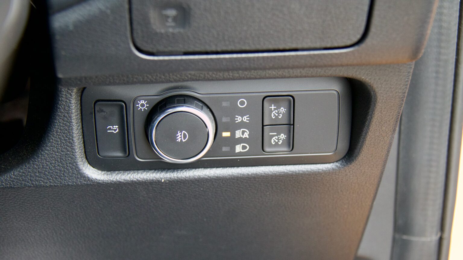 2024 Ford Ranger Wildtrak X Review | DiscoverAuto