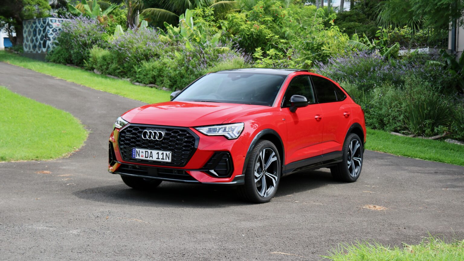 2024 Audi Q3 Sportback 40 TFSI Quattro S Line Review | DiscoverAuto