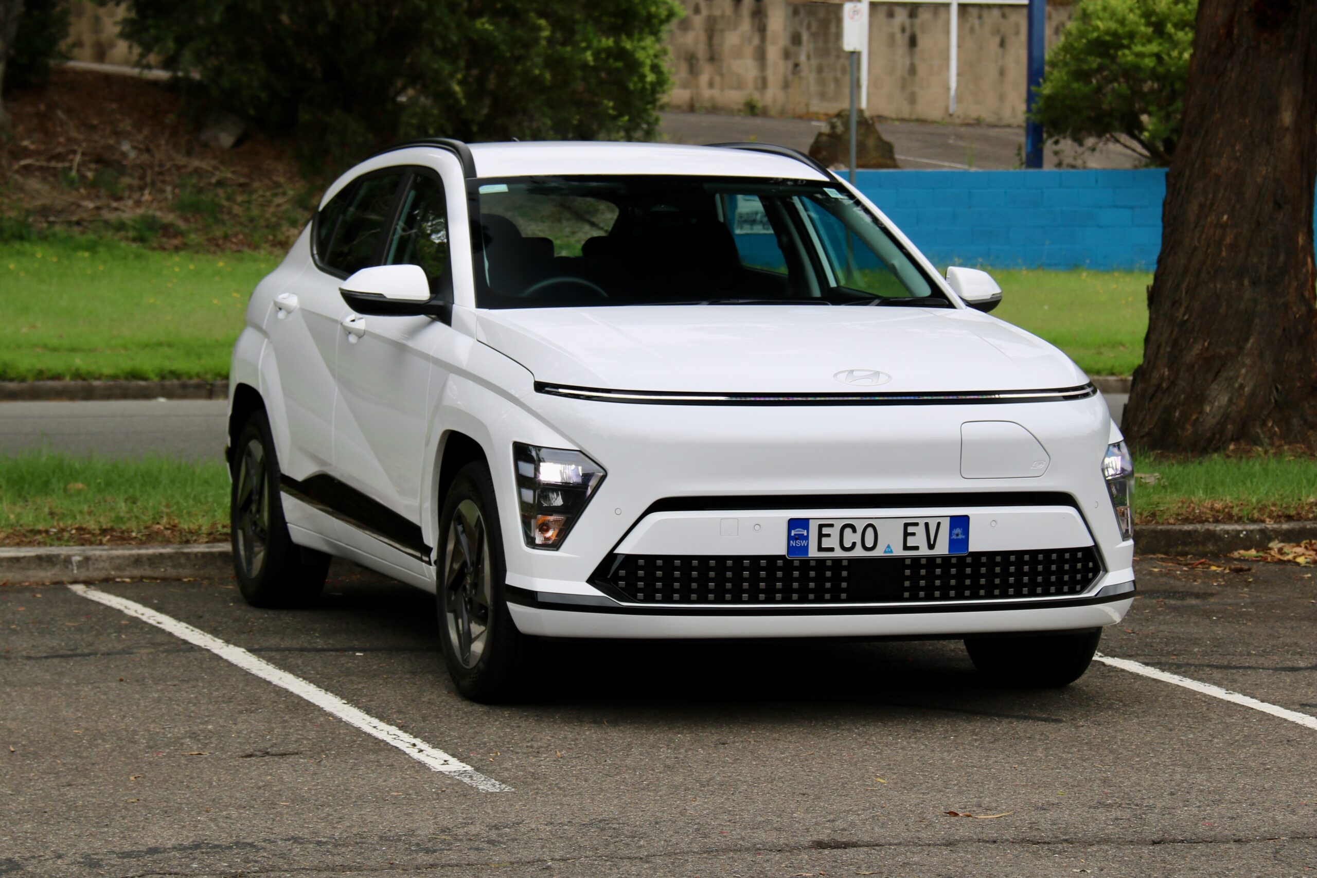 2024 Hyundai Kona Electric Standard Range Review | DiscoverAuto