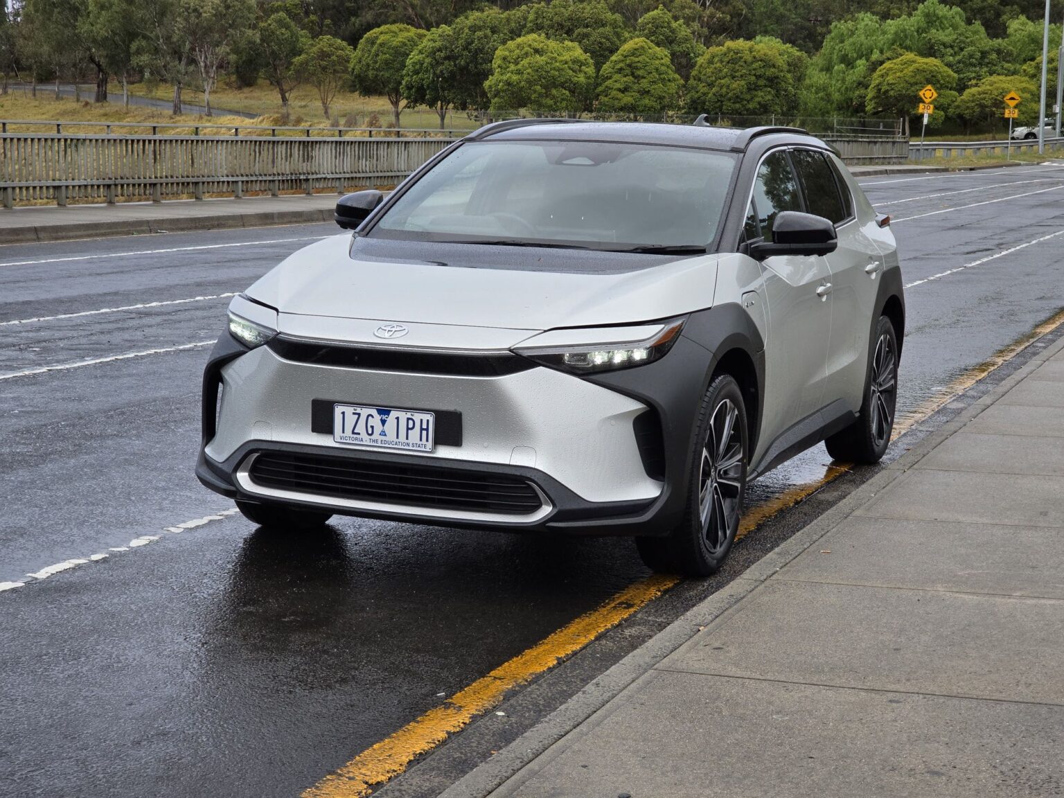 2024 Toyota bZ4X AWD Review | DiscoverAuto